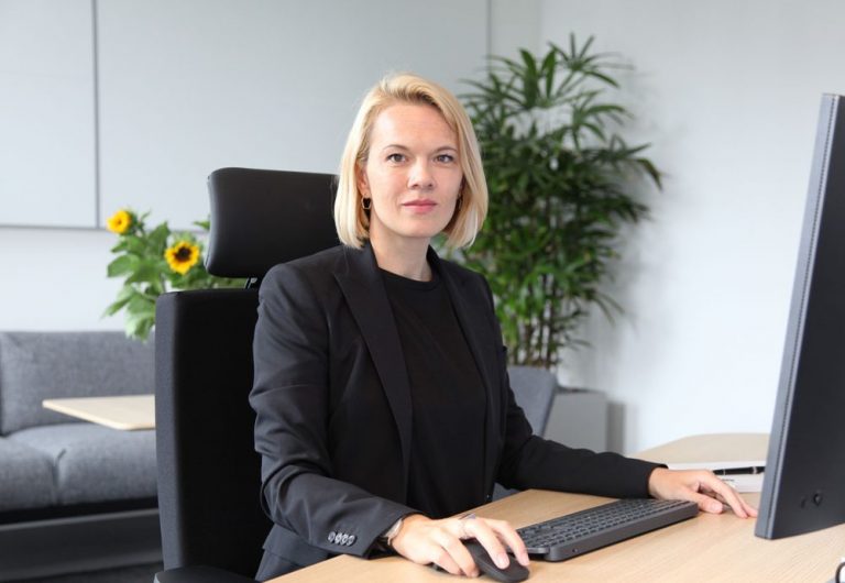 Münchner Gesichter mit der neuen IT-Referentin Laura Dornheim - MUCBOOK